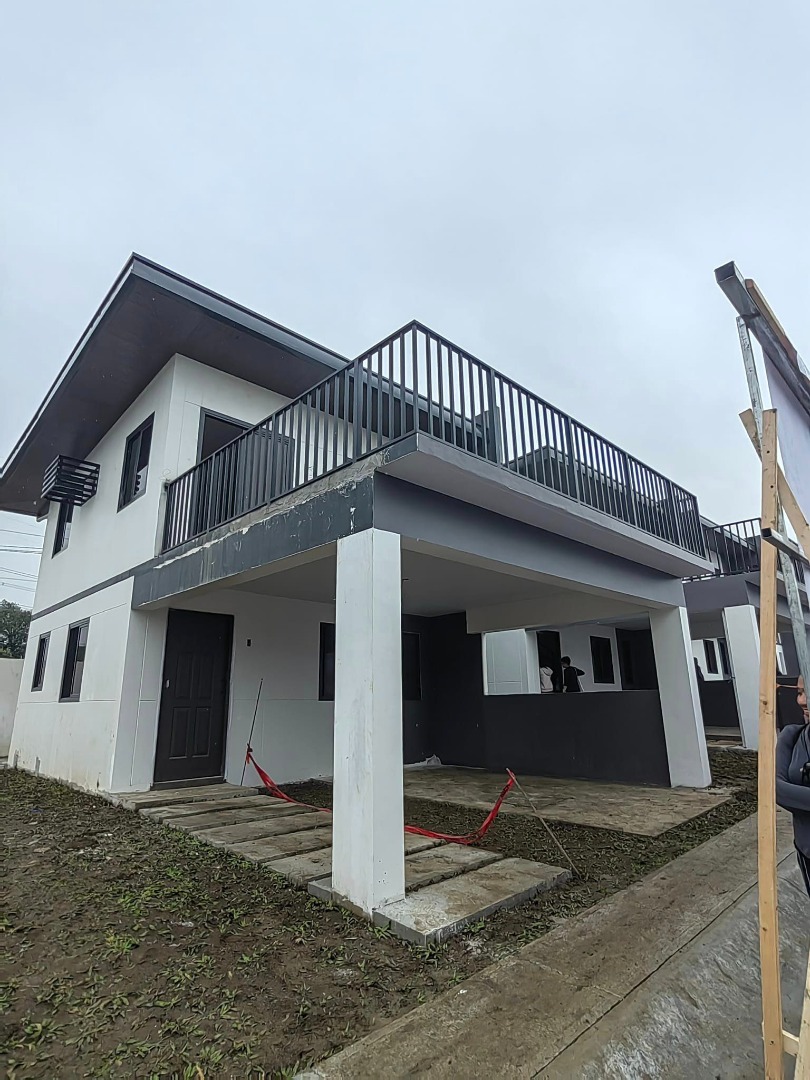 Single Attached and Townhouse in San Jose Del Monte Bulacan with access ...