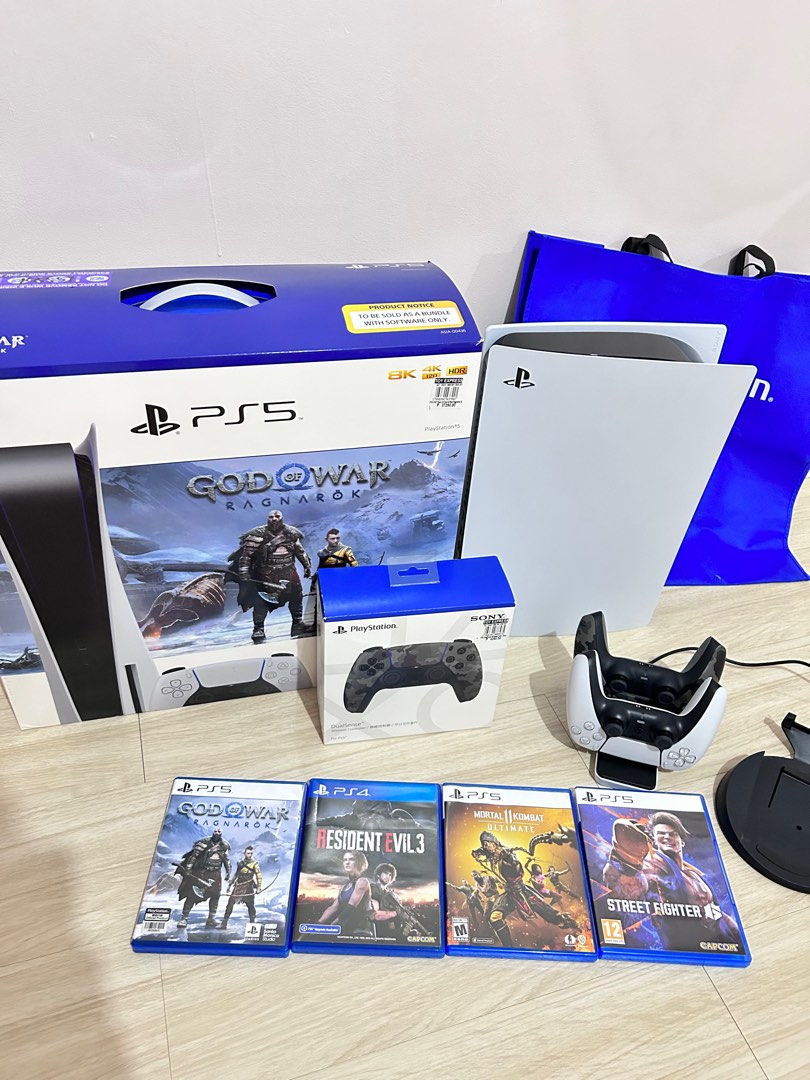 Sony PS5 Disc Edition Bundle with 2 controllers (Street Fighter 6 ...