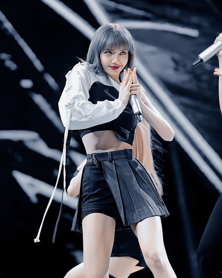 Steal My Style BlackPink Lisa Pleated Skirt with Side Slit, Women's Fashion, Bottoms, Skirts on ...