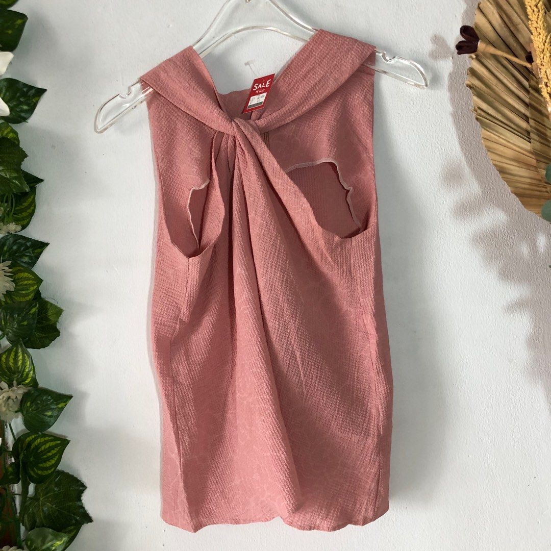 Tant Top Dusty Pink, Fesyen Wanita, Pakaian Wanita, Atasan di Carousell