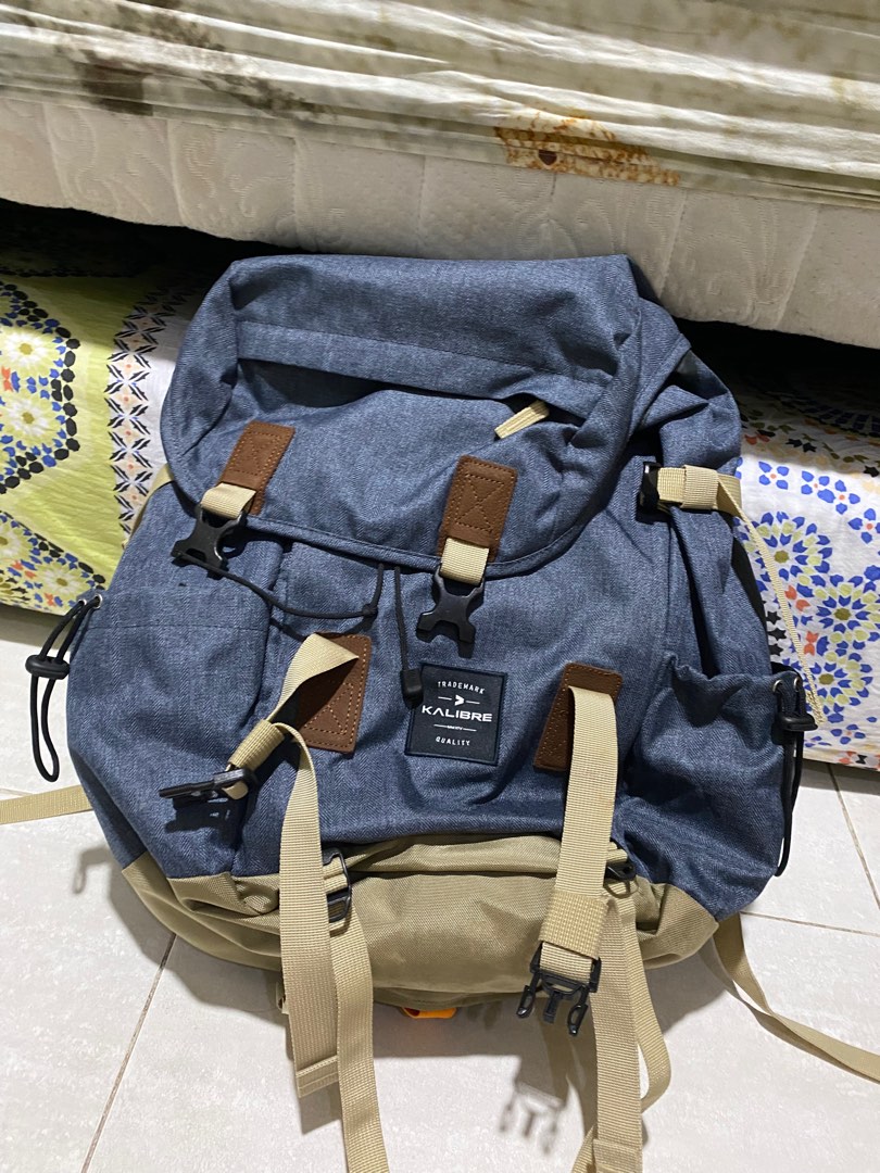 Tas Kalibre Vantage 01 Art, Fesyen Pria, Tas & Dompet , Ransel di Carousell