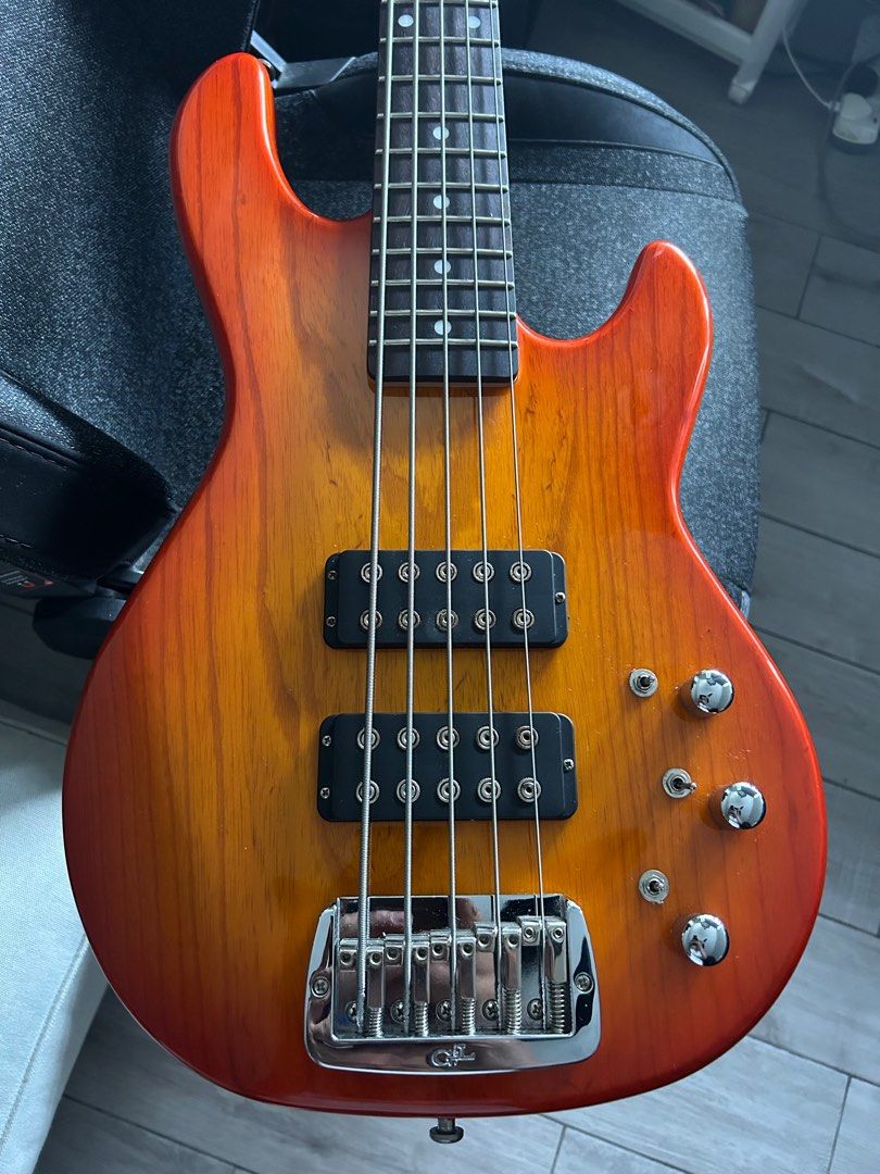 Tribute by G&L L-2500 Bass Guitar, Hobbies & Toys, Music & Media ...