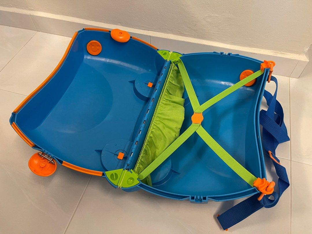 Trunki Ride-On Suitcase Luggage, Babies & Kids, Going Out, Other Babies ...