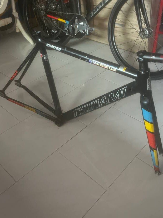 tsunami snm100 frameset (tags: fixie , fixed gear), Sports Equipment, Bicycles & Parts, Bicycles ...