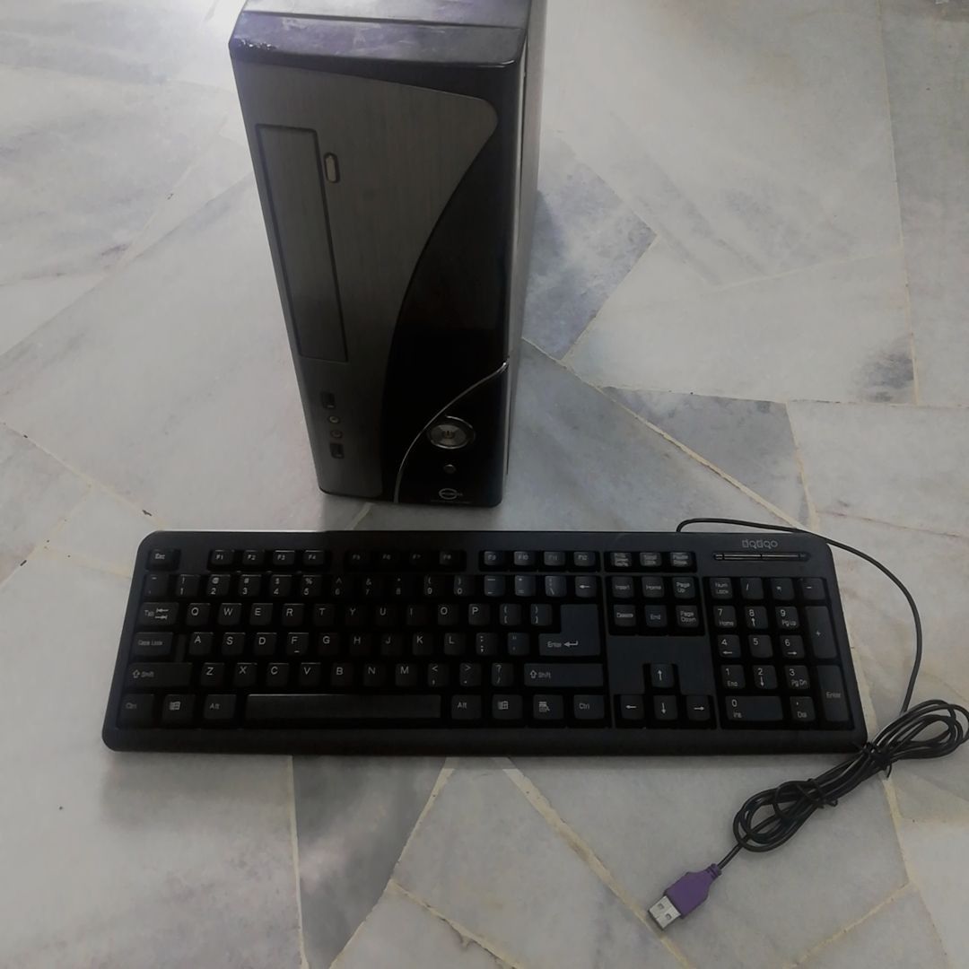 [USED] COMPUTER CPU + KEYBOARD, Computers & Tech, Desktops on Carousell