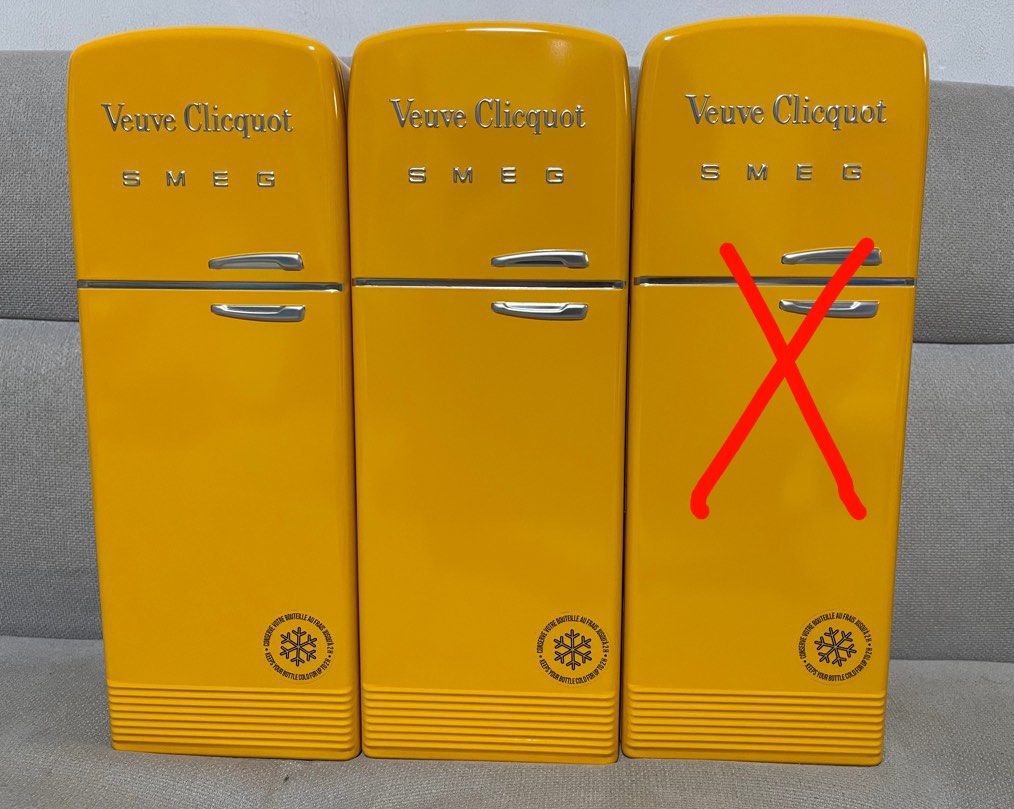 Veuve Cliquot x Smeg Champagne and Gift Box, Food & Drinks, Alcoholic ...