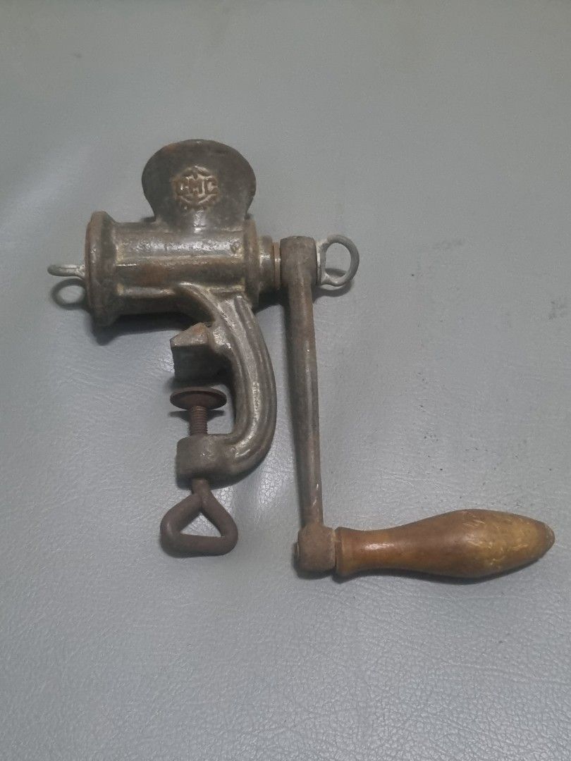 Vintage CMC meat grinder/ mincer, Hobbies & Toys, Memorabilia ...