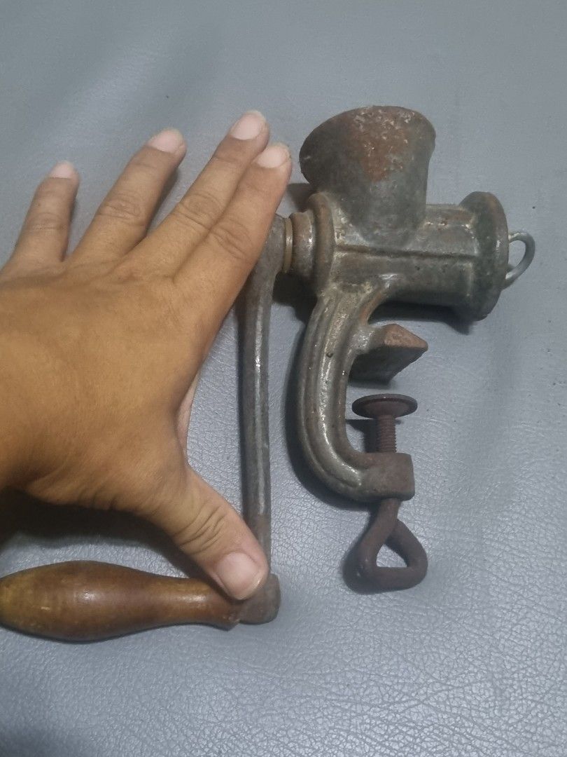 Vintage CMC meat grinder/ mincer, Hobbies & Toys, Memorabilia ...