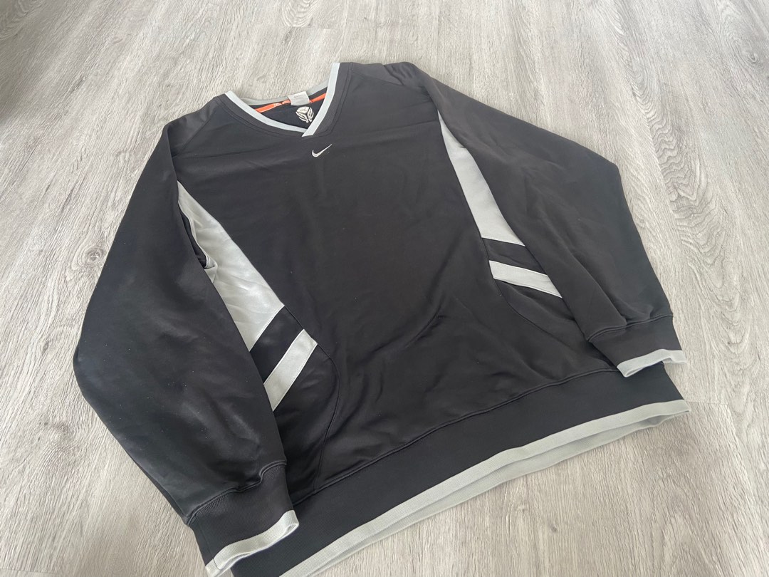 Vintage Y2K Black Jersey Nike, Men's Fashion, Activewear on Carousell