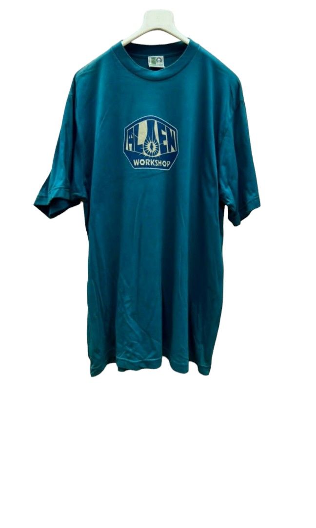 Vtg alien workshop, Men's Fashion, Activewear on Carousell