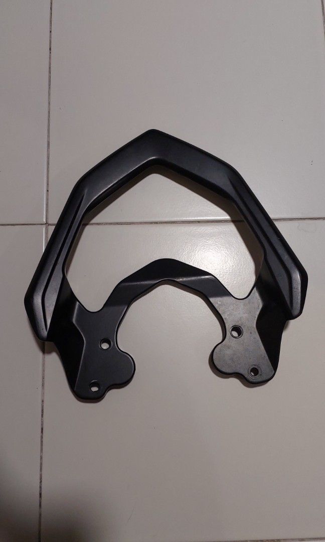 Yamaha rear spoiler, Motorcycles, Motorcycle Accessories on Carousell