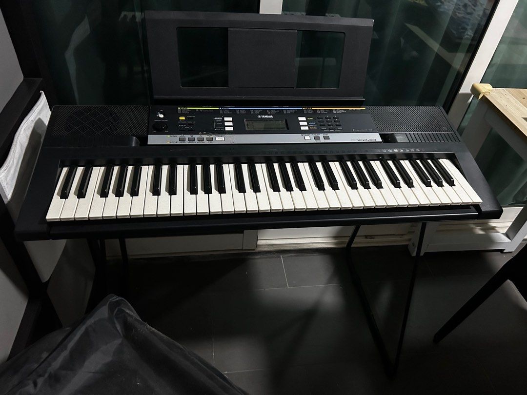 Yamaha E243 Keyboard with score stand, Hobbies & Toys, Music & Media, Musical Instruments on ...