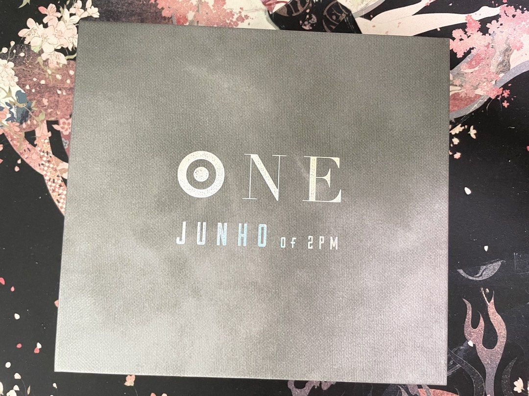 俊昊 Junho ONE 專輯, 興趣及遊戲, 收藏品及紀念品, 韓流 - Carousell
