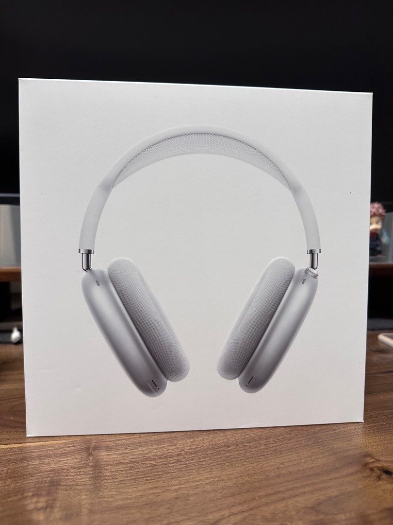Apple AirPods Max Silver, Audio, Headphones & Headsets on Carousell