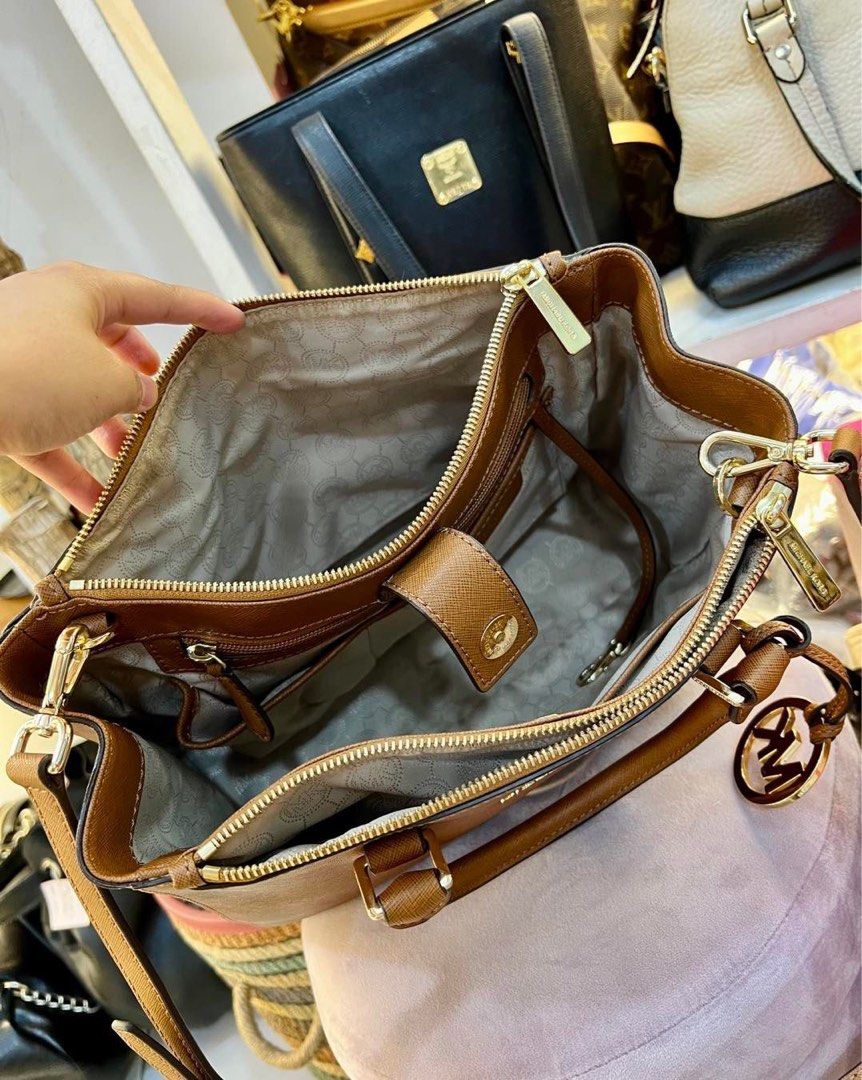 Auth Michael Kors Two Way Bag, Luxury, Bags & Wallets on Carousell