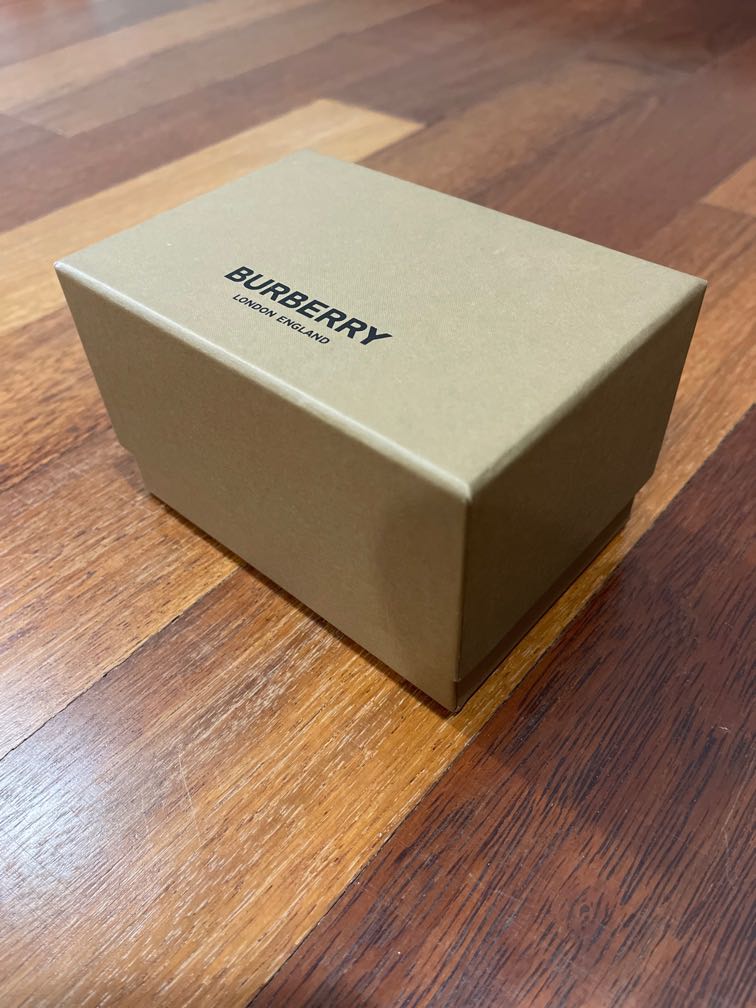 Authentic Burberry box (15 x 10.5 x 9cm), Furniture & Home Living, Home ...