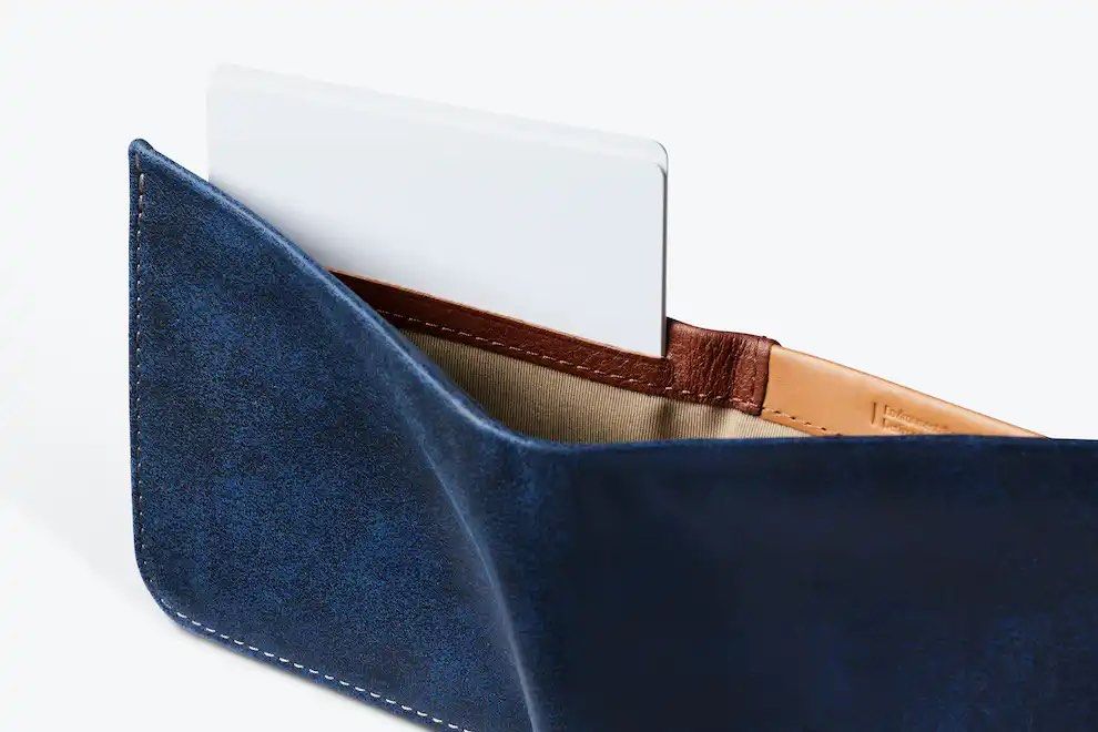 Bellroy hide & seek wallet - HI (Ocean colour), Men's Fashion, Watches ...