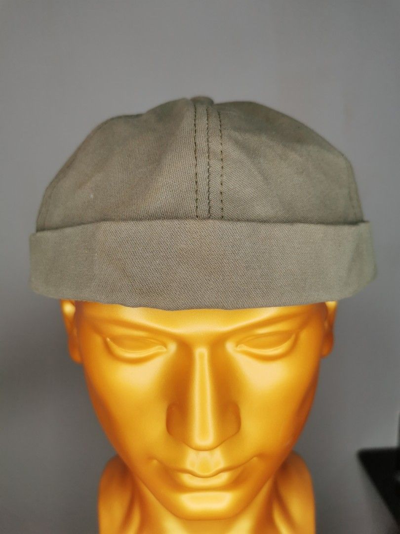 Bennie hat "gegeen domog", Men's Fashion, Watches & Accessories, Cap ...