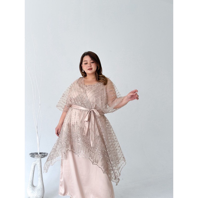 Big/Jumbo Size Gold Long Formal Dress, Fesyen Wanita, Pakaian Wanita ...