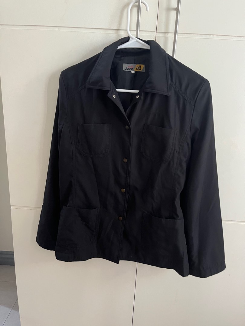 Black coach jacket, Women's Fashion, Coats, Jackets and Outerwear on Carousell