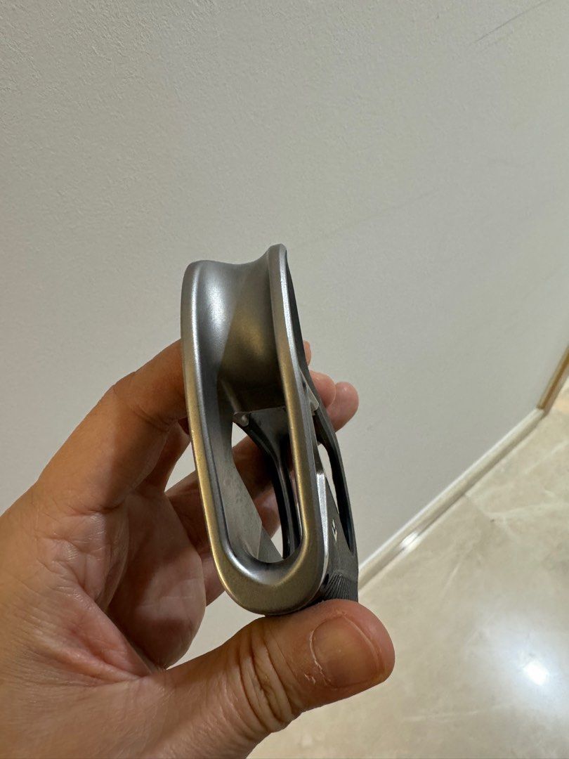 Black Diamond ATC Pilot Belay Device, Sports Equipment, Other Sports ...