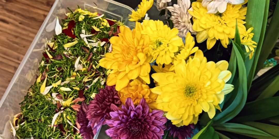 NEW Bunga Rampai Tradisi Melayu (350g), Hobbies & Toys, Stationery ...