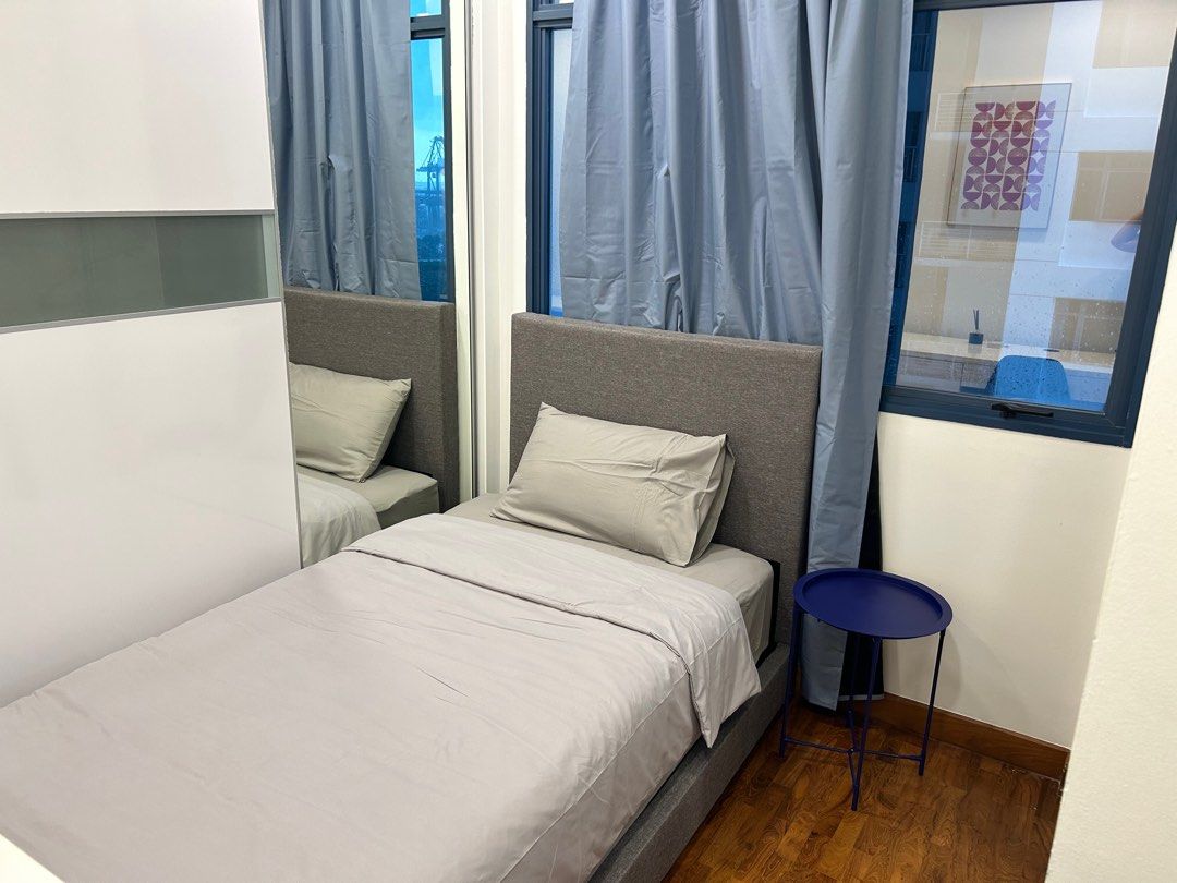 Clementi- Nearest to NUS/CURTIN Universities- Newly Renovated Coliving ...