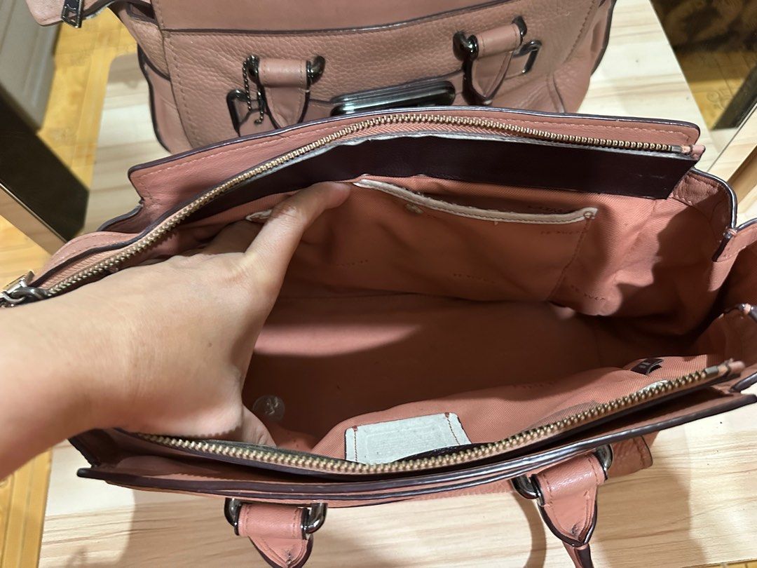 Coach swagger, Women's Fashion, Bags & Wallets, Clutches on Carousell