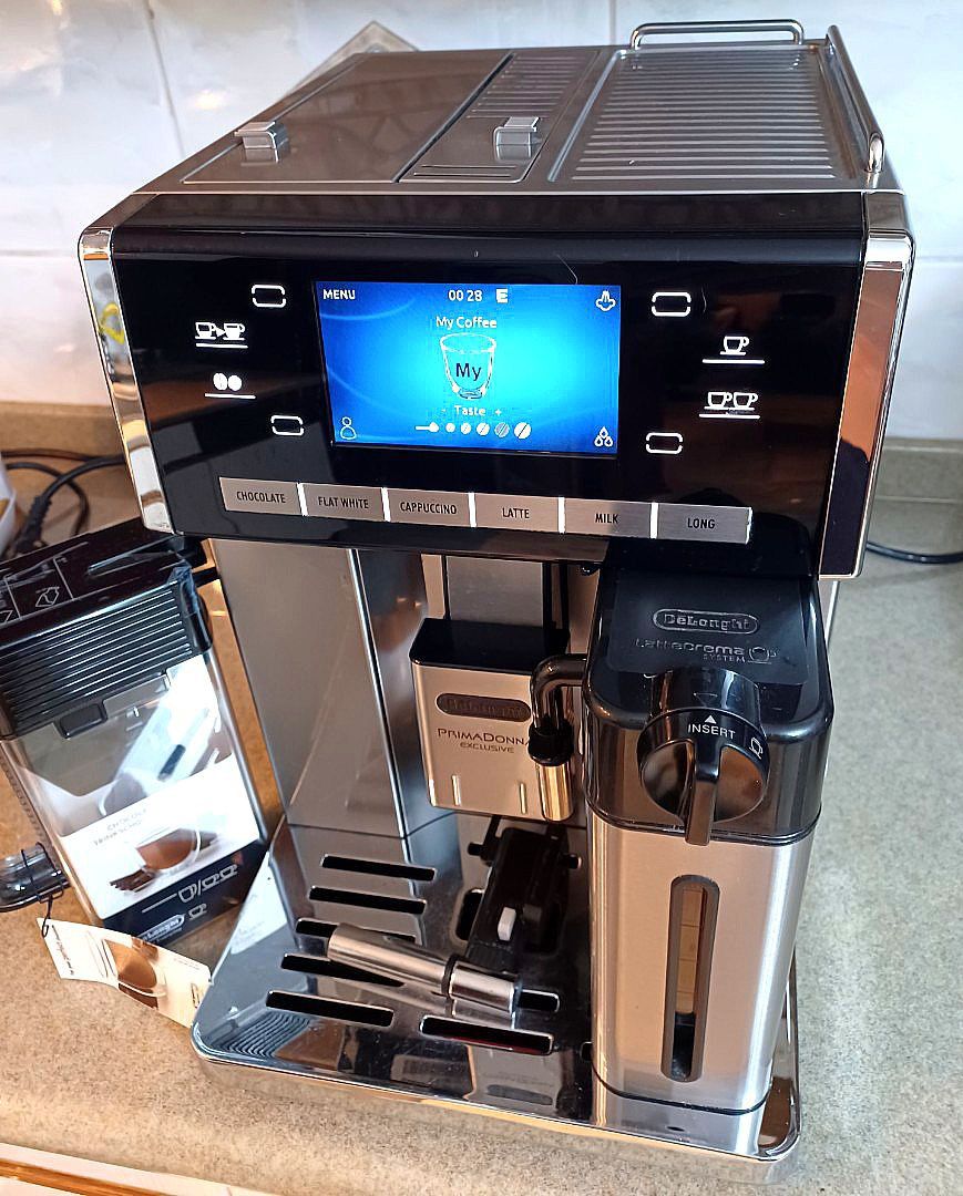 Delonghi Prima Donna Exclusive Espresso Coffee Machine with Hot ...