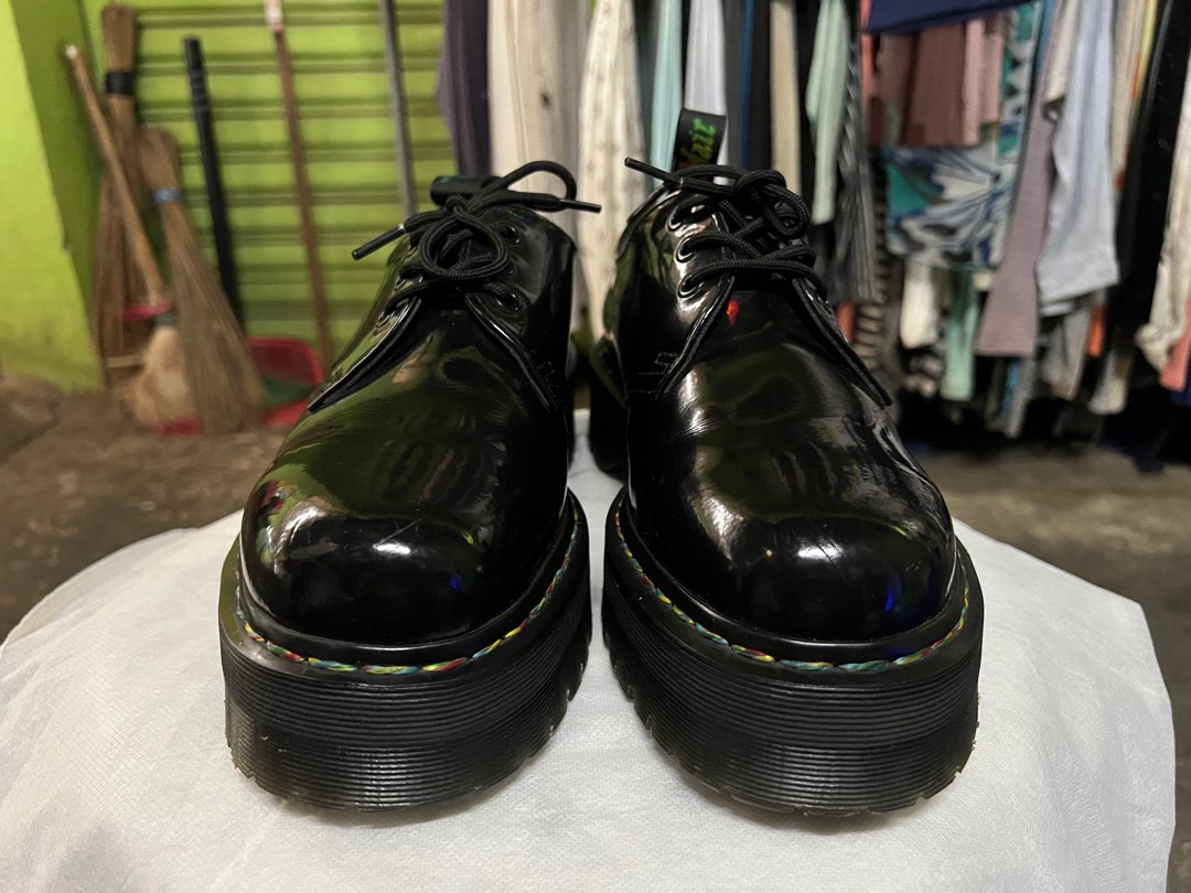 Dr. Martens 1461 Uk9, Men's Fashion, Footwear, Boots on Carousell