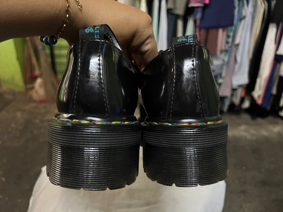 Dr. Martens 1461 Uk9, Men's Fashion, Footwear, Boots on Carousell