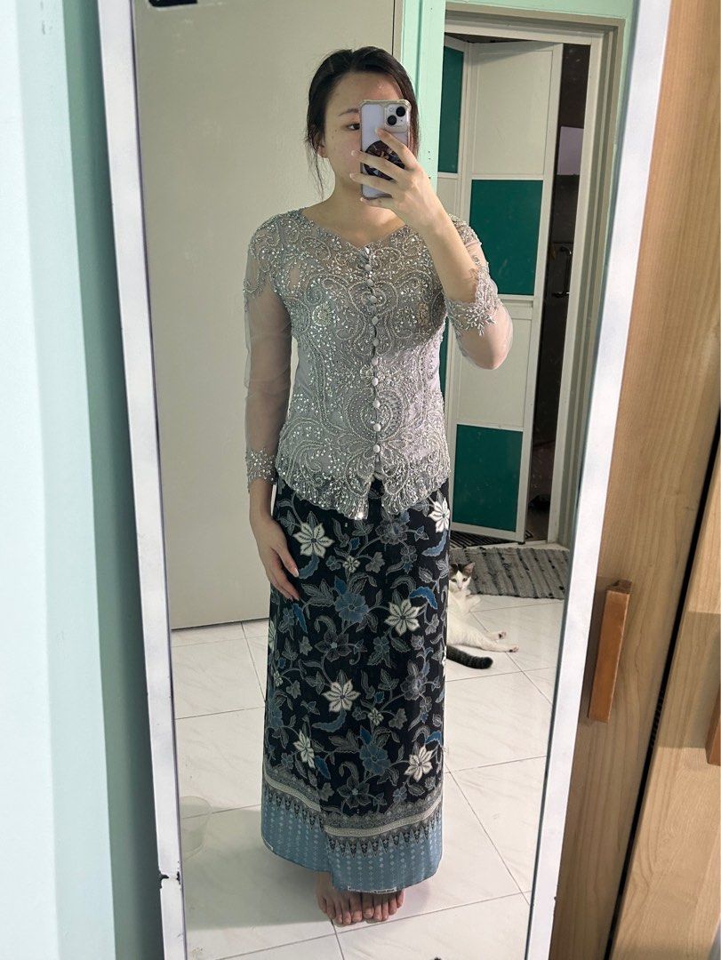 (FOR RENT) Dusty Blue Kebaya Manik Batik Pareo, Women's Fashion ...