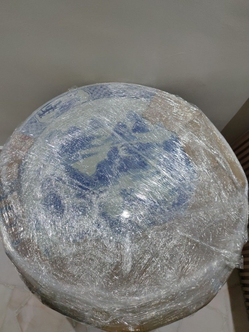 Exquisite Chinese Porcelain Table with Hand-Painted Landscape Motif ...
