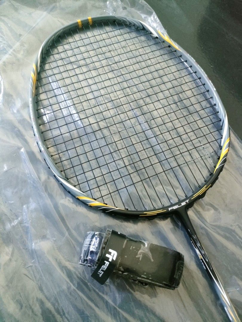 Felet Fleet Badminton Racket, Sports Equipment, Sports & Games, Racket ...