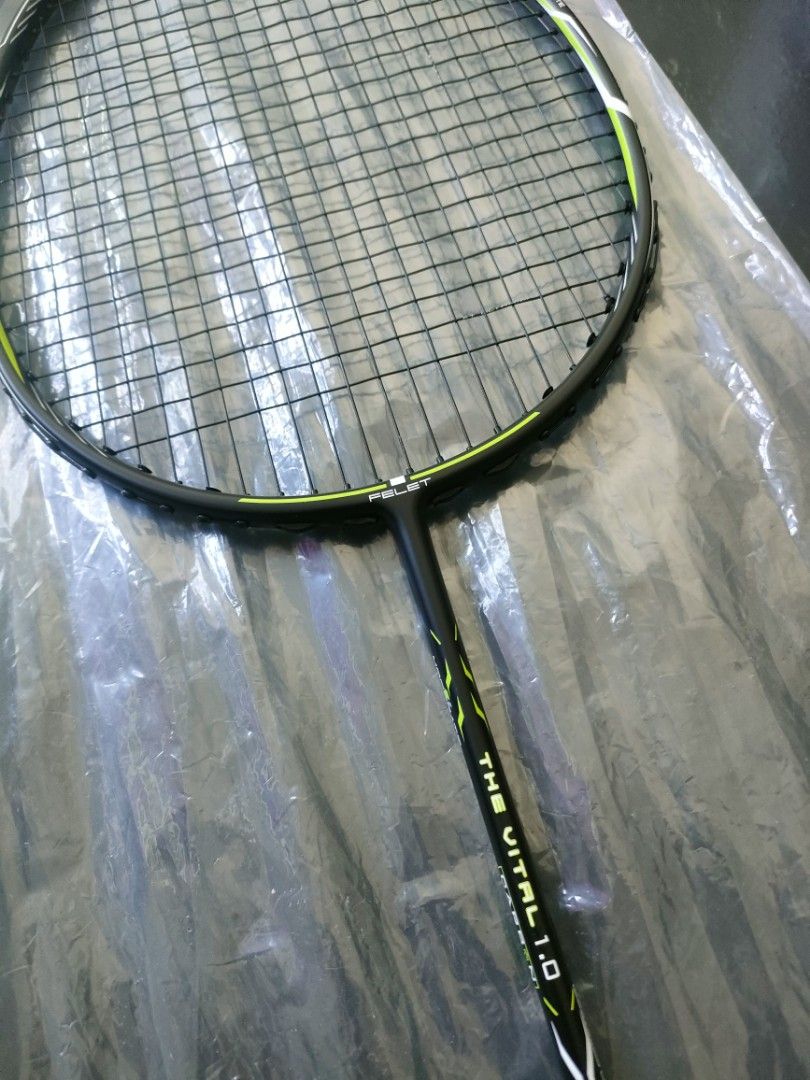 Felet Fleet Badminton Racket, Sports Equipment, Sports & Games, Racket ...