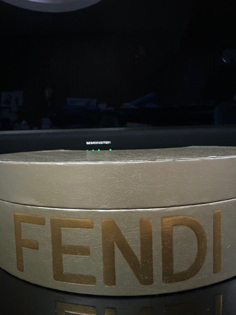 Fendi mooncake box 月餅盒, 傢俬＆家居, 家居裝飾, 家居裝飾 - 其他 - Carousell