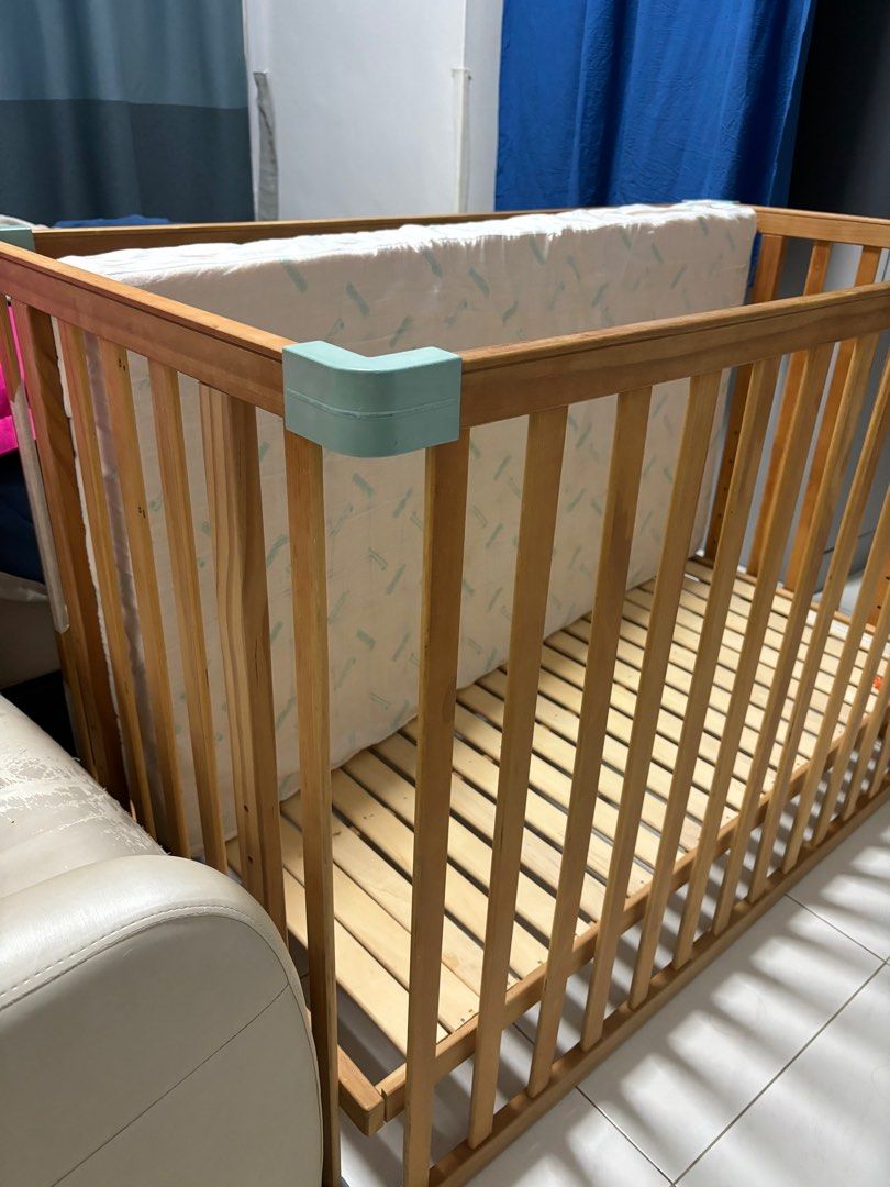 Free baby cot, Babies & Kids, Baby Nursery & Kids Furniture, Cots ...