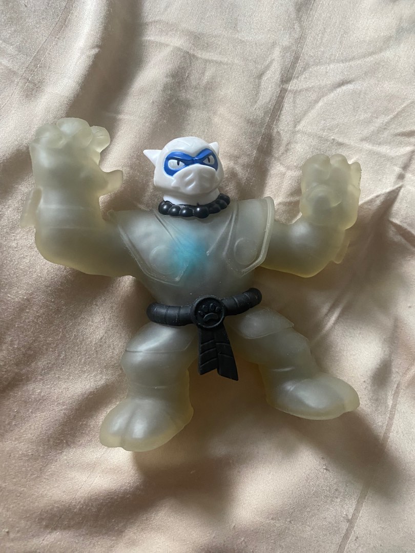 Heroes of Goo Jit Zu figurine toy pantaro, Hobbies & Toys, Toys & Games ...
