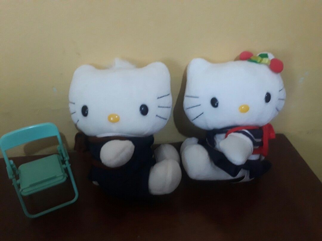 Hello Kitty couples, Hobbies & Toys, Toys & Games on Carousell