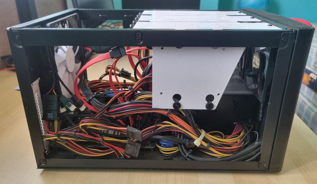 Home server - Gigabyte H97N-Wifi Motherboard / Fractal Design Node 304 ...