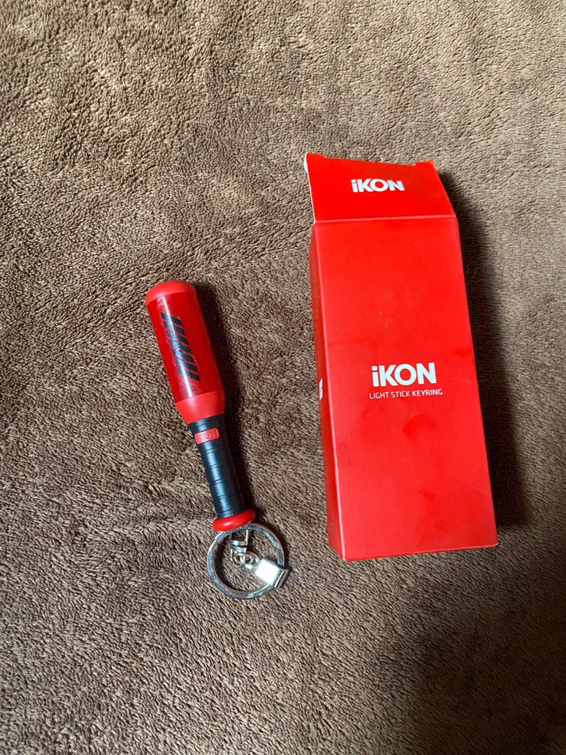 iKon Konbat Keyringh, Hobbies & Toys, Memorabilia & Collectibles, Fan ...