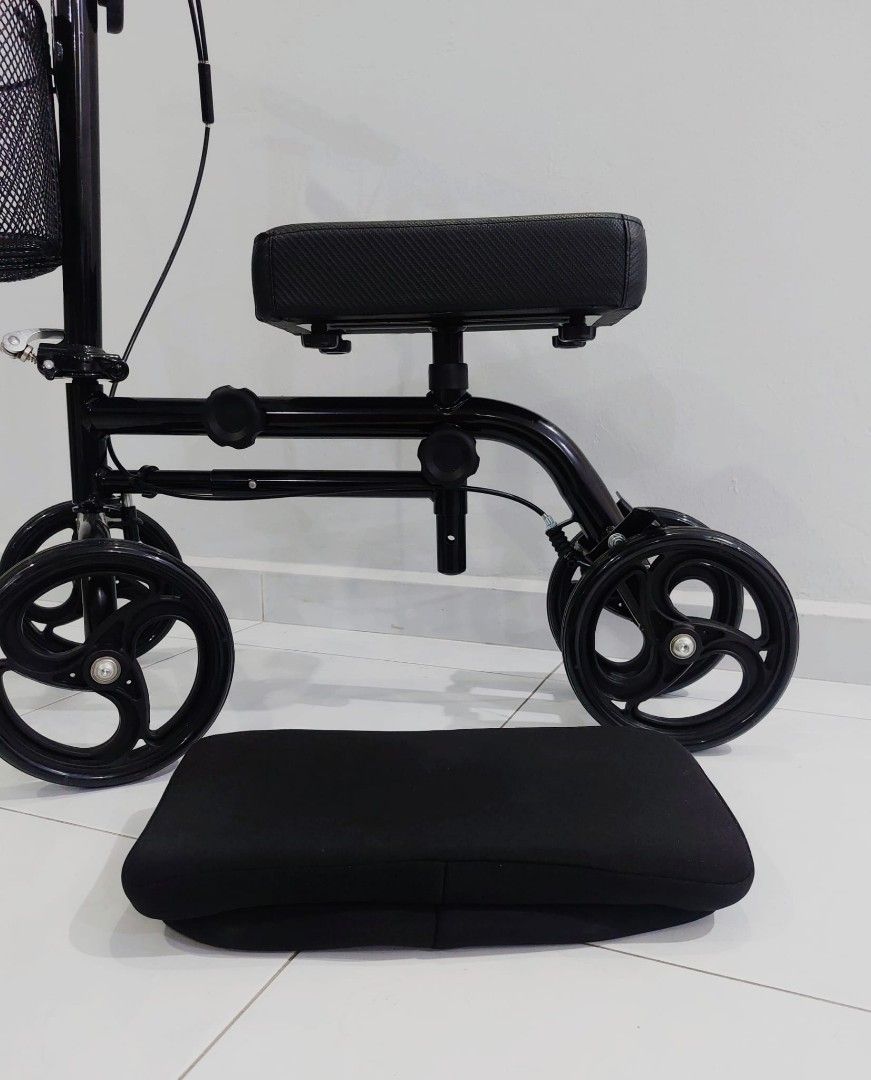 Knee Scooter, Health & Nutrition, Assistive & Rehabilatory Aids ...