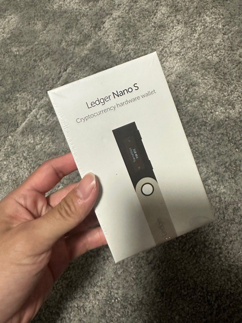 Ledger Nano S, Mobile Phones & Gadgets, Other Gadgets on Carousell