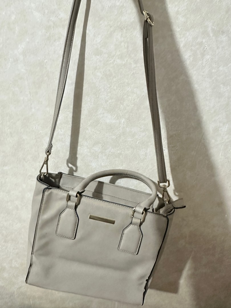 Marithe Francois Girbaud Sling bag Gray, Women's Fashion, Bags ...