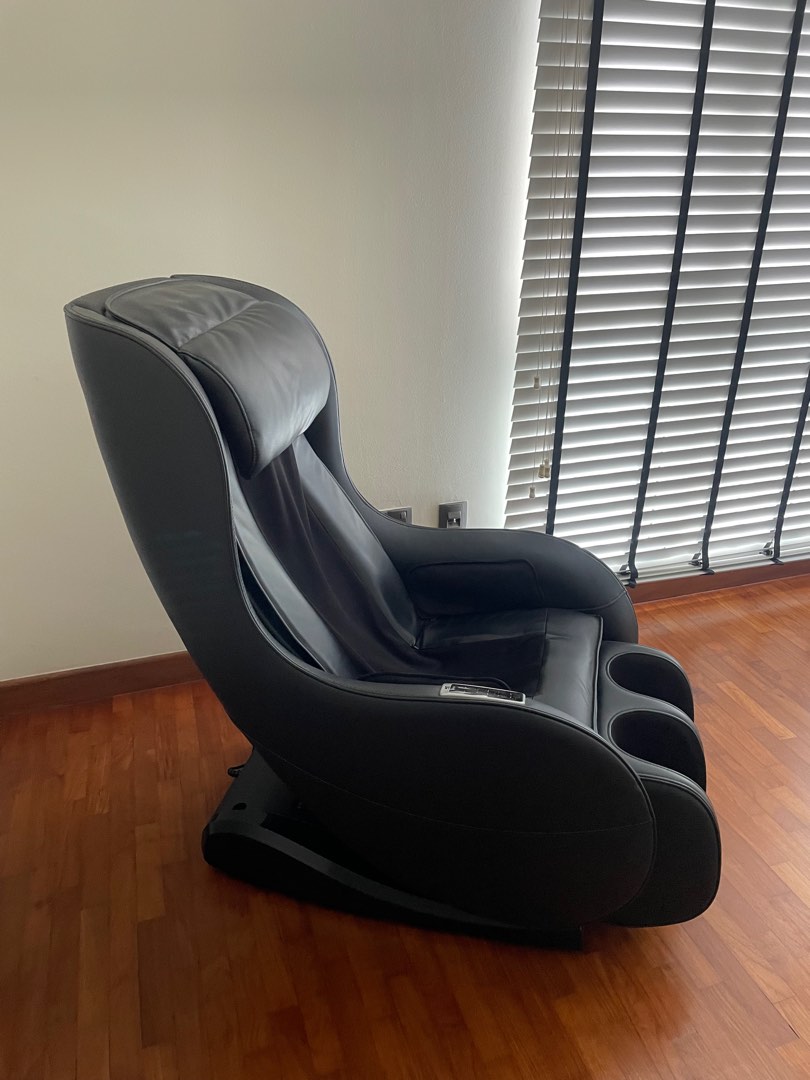 Message chair, Health & Nutrition, Massage Devices on Carousell