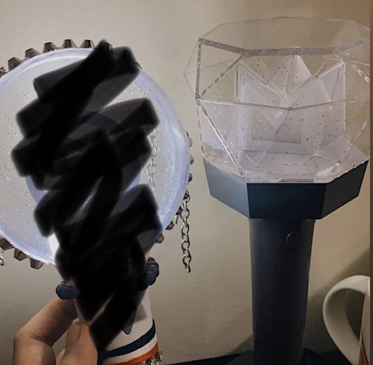 AUTHENTIC Monsta X mondoongie lightstick ver.2, Hobbies & Toys ...