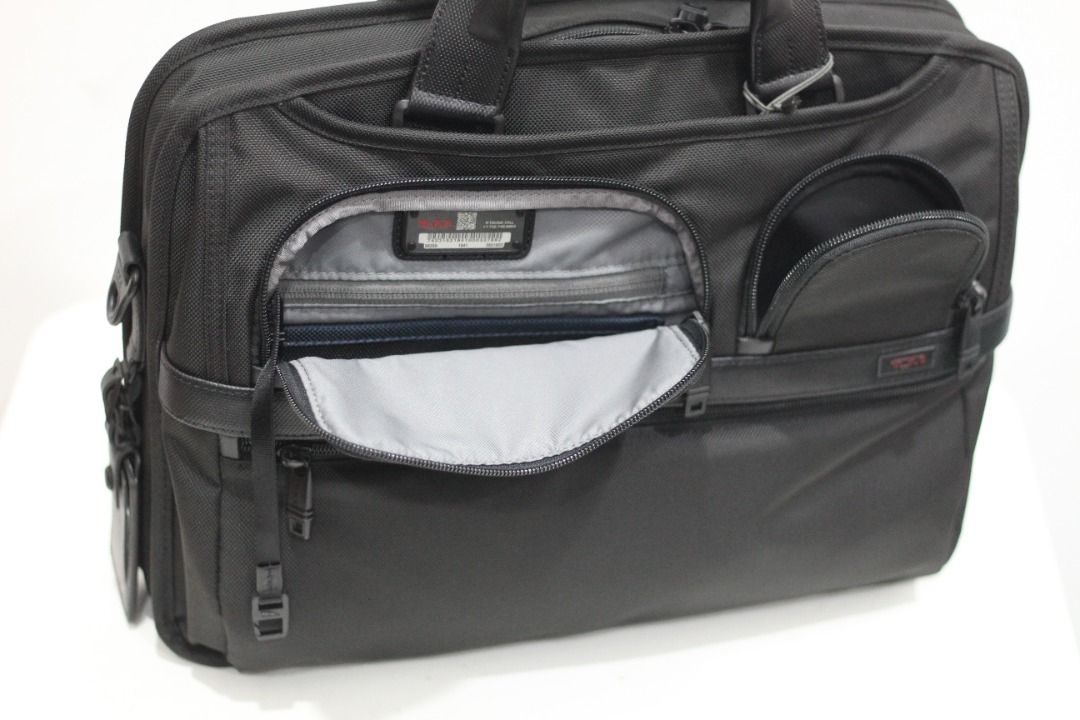 New Tumi 26516D2 Alpha 2 TUMI T-Pass® Medium Screen Laptop Slim Brief ...