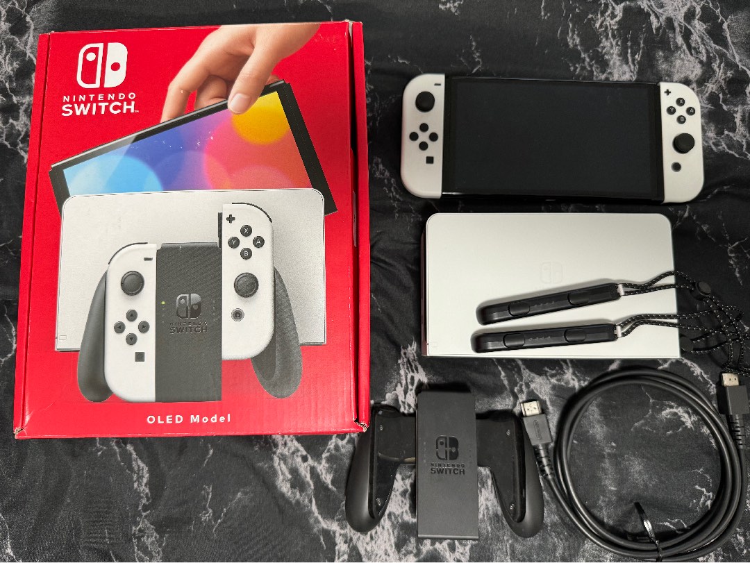 Nintendo OLED, Video Gaming, Video Game Consoles, Nintendo on Carousell