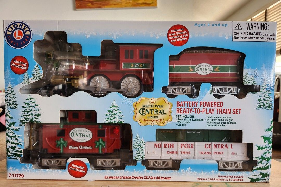 North Pole Central Lionel Train set, Hobbies & Toys, Toys & Games on ...