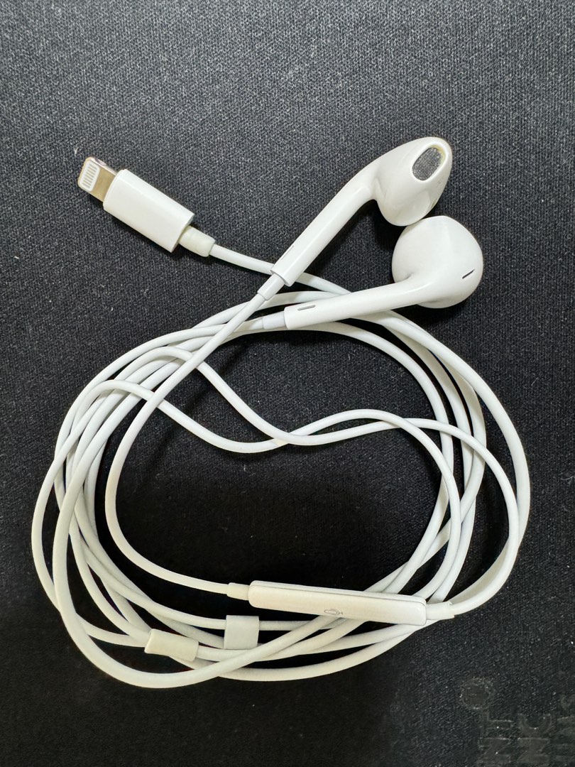 Original Apple Earpods with lightning, Mobile Phones & Gadgets, Mobile ...